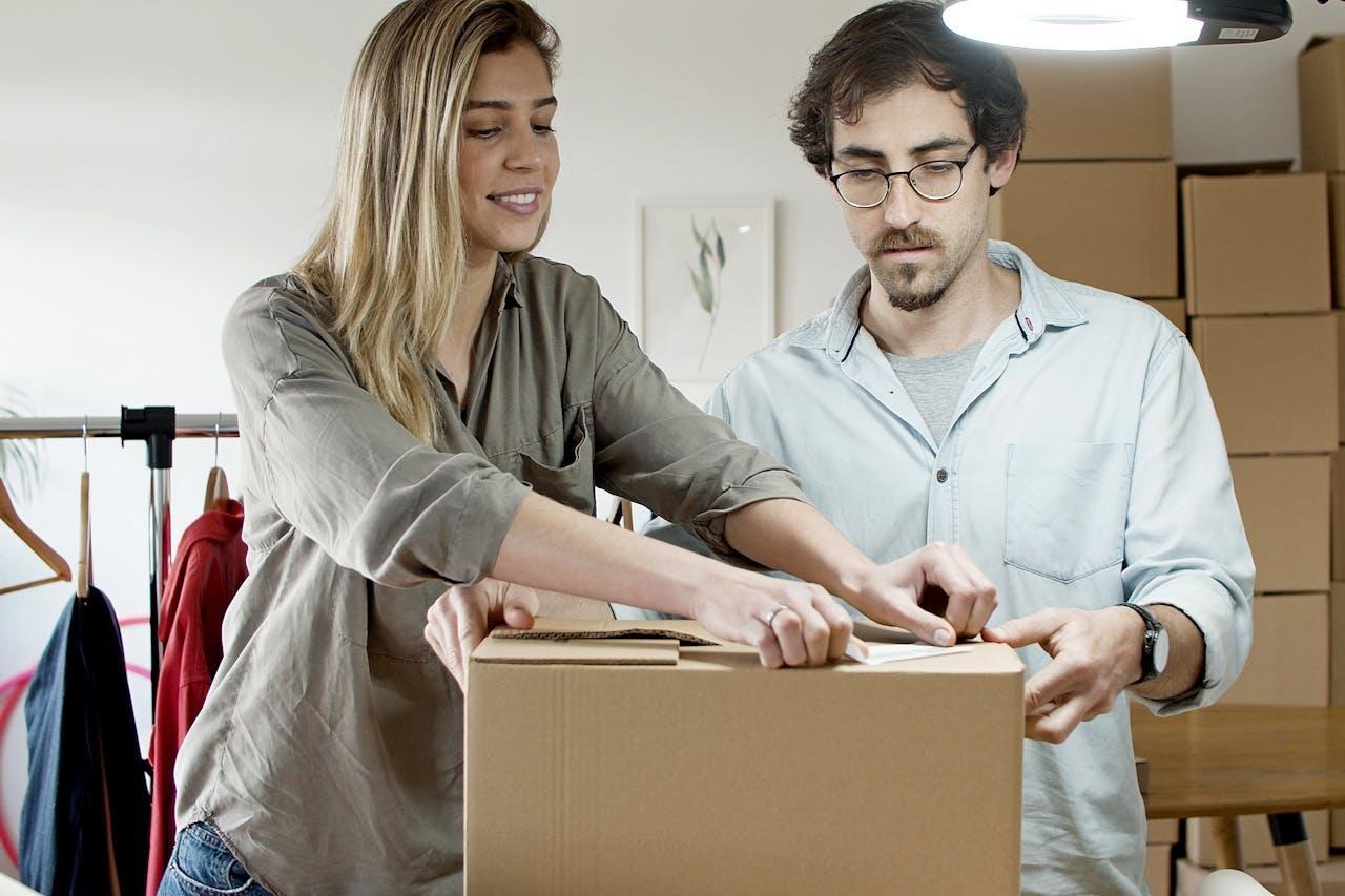 8 Shipping Tips for Parent-Owned Home Businesses - Netcurtains
